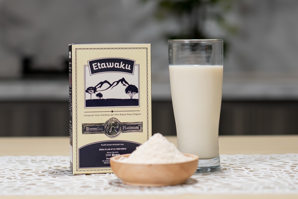 Susu Kambing Etawa, Alternatif Sehat di Tengah Dominasi Susu Sapi ...